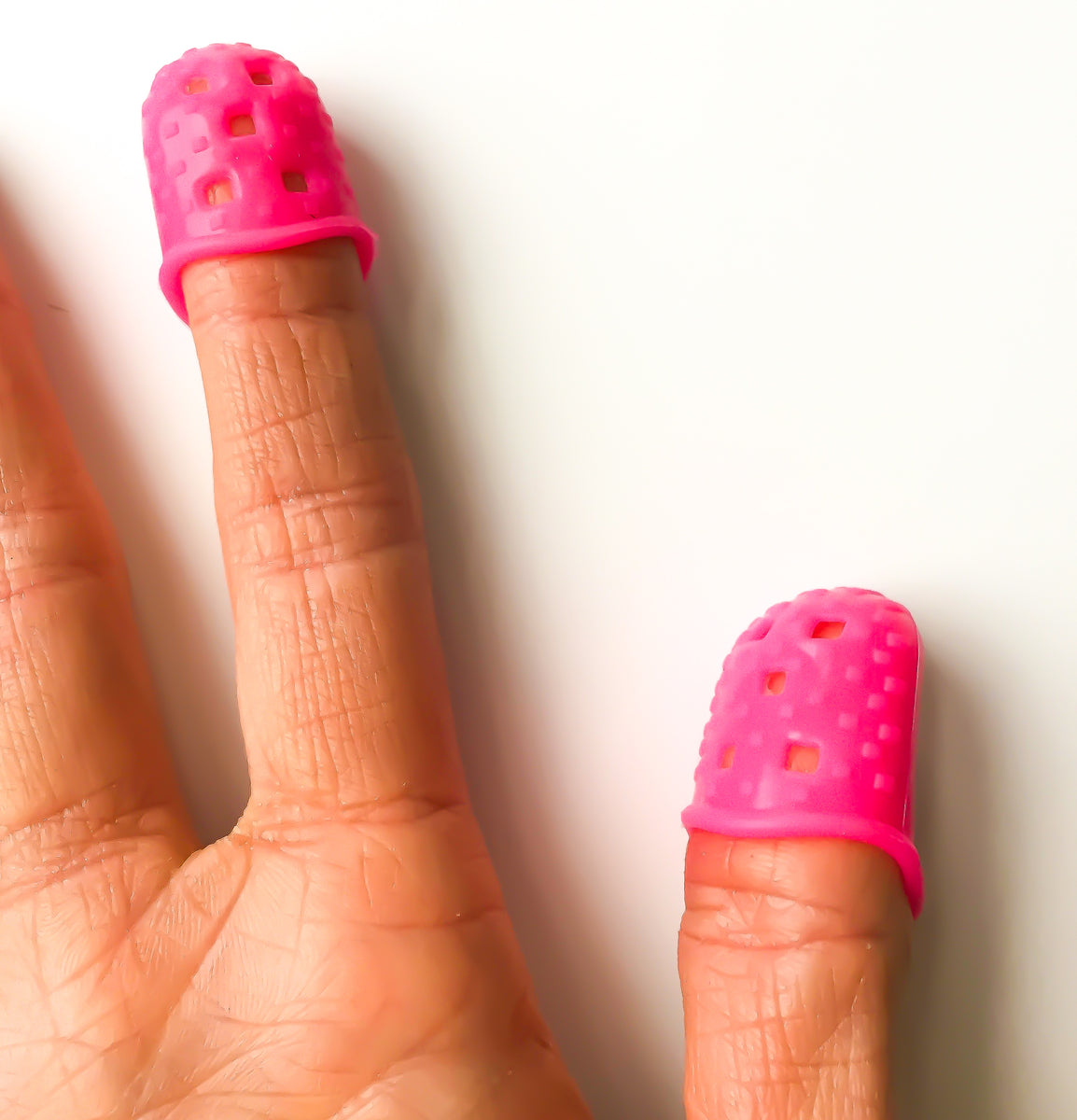 Prym Pink Silicon Needle Grabber – Hannah Bass